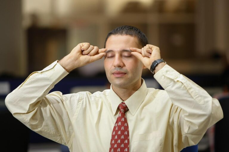 Sukshma Yoga | The 7-minute relaxation exercise Sukshma Vyayama