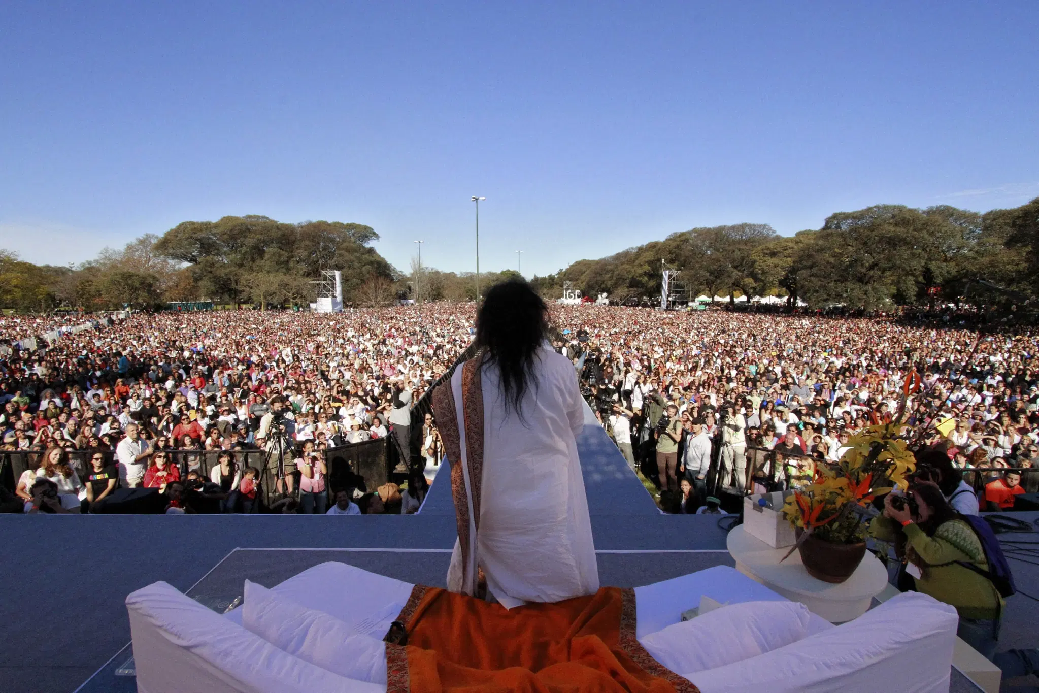 About The Art of Living: Empowering Communities Worldwide | The Art of ...